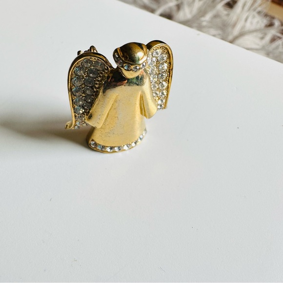 Monet | Jewelry | Vintage Monet Gold Angel Brooche | Poshmark